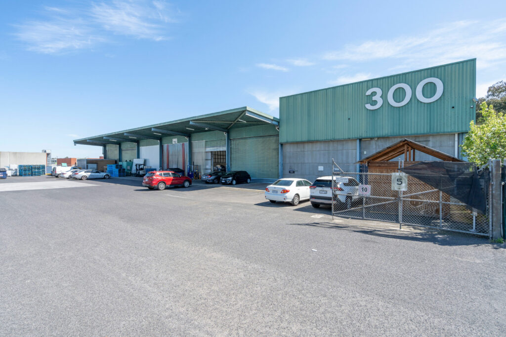 Listed fund Abacus Storage King locks up $13m South East Melbourne ...