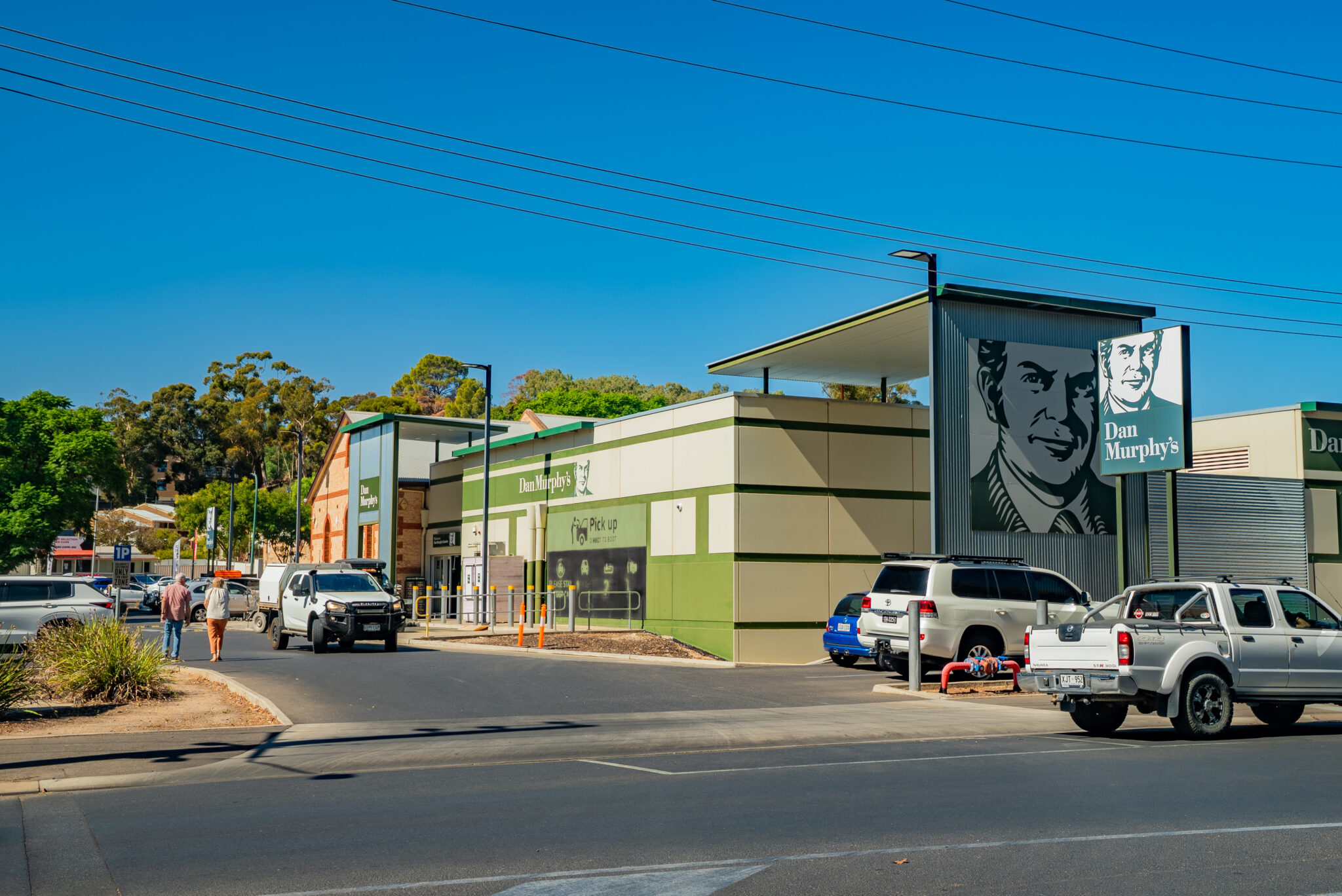 Dan Murphy’s Building Hits the Market | Property News